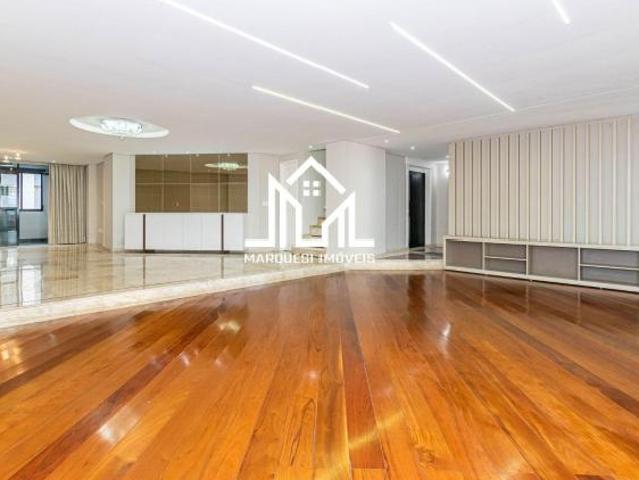 Apartamento para venda em Água Verde de 303.00m² com 4 Quartos, 4 Suites e 3 Garagens