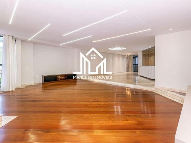 Apartamento para venda em Água Verde de 303.00m² com 4 Quartos, 4 Suites e 3 Garagens