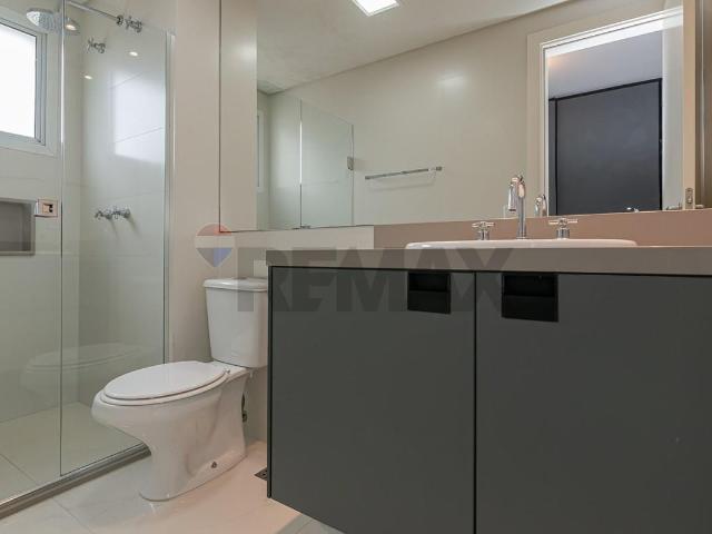 Apartamento para venda em Água Verde em Curitiba Paraná de 193.00m² com 3 Quartos, 3 Suítes e 3 Garagens