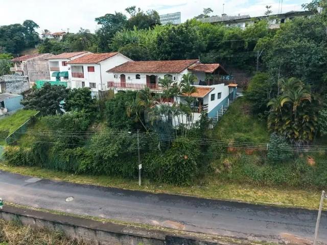 Apartamento para Venda em Águas de Lindóia/SP Centro 6 Quartos
