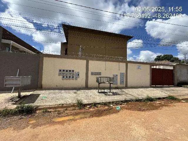 Apartamento para Venda em Águas Lindas de Goiás/GO Mansões Village 2 Quartos