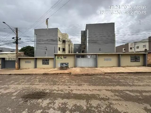 Apartamento para Venda em Águas Lindas de Goiás/GO Parque da Barragem Setor 06 2 Quartos