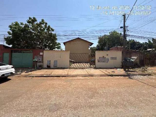 Apartamento para Venda em Águas Lindas de Goiás/GO Parque da Barragem Setor 10 2 Quartos
