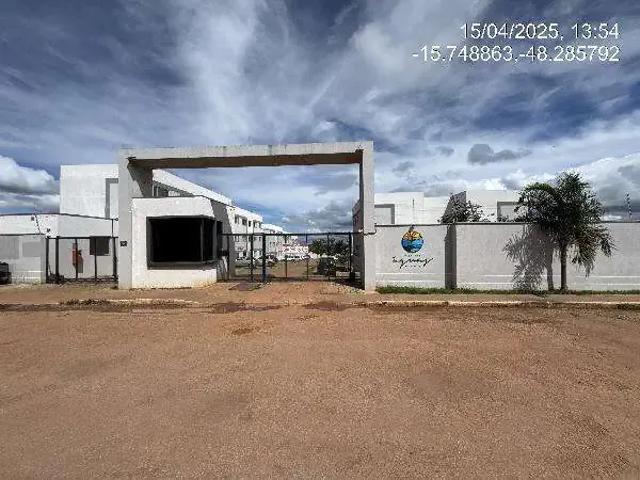 Apartamento para Venda em Águas Lindas de Goiás/GO Parque da Barragem Setor 12 2 Quartos