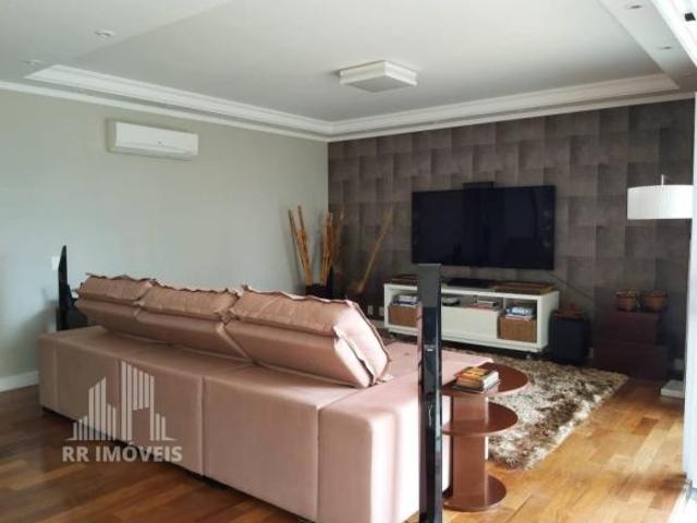Apartamento para venda em Alphaville Empresarial de 258.00m² com 4 Quartos, 4 Suites e 4 Garagens