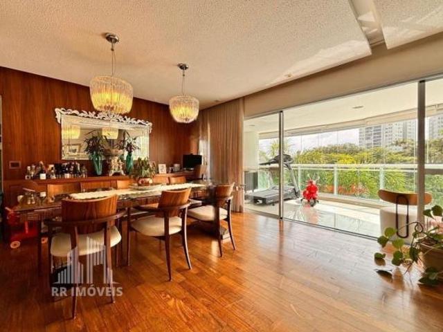 Apartamento para venda em Alphaville Empresarial de 261.00m² com 4 Quartos, 4 Suites e 4 Garagens