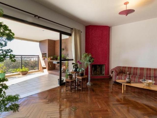 Apartamento para venda em Alto da Lapa com 4 quartos, sendo 4 suítes, 247m²