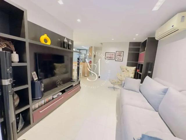 Apartamento para Venda em Angra dos Reis/RJ Parque das Palmeiras 3 Quartos