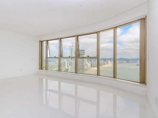 Apartamento para Venda em Balneário Camboriú/SC Barra Sul 4 Quartos