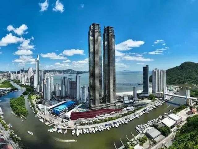 Apartamento para Venda em Balneário Camboriú/SC Barra Sul 4 Quartos