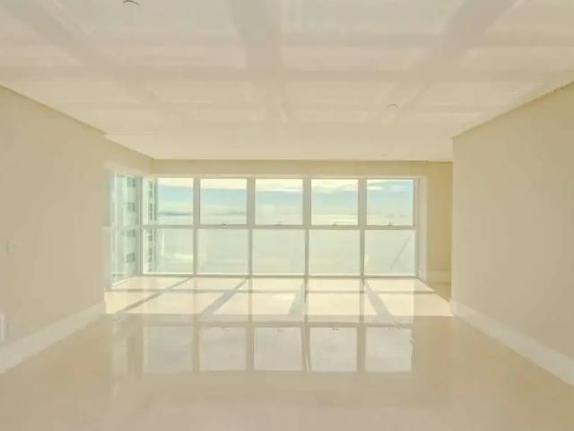 Apartamento para Venda em Balneário Camboriú/SC Barra Sul 4 Quartos