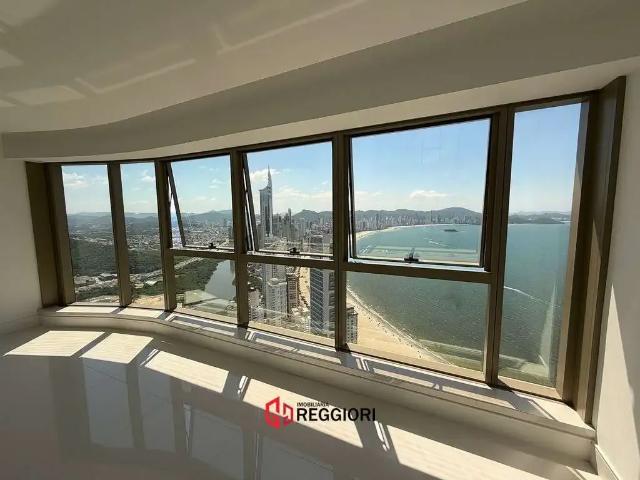 Apartamento para Venda em Balneário Camboriú/SC Barra Sul 4 Quartos