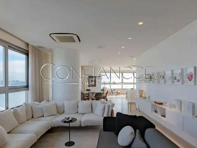Apartamento para Venda em Balneário Camboriú/SC Barra Sul 4 Quartos
