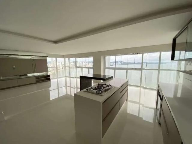Apartamento para Venda em Balneário Camboriú/SC Barra Sul 5 Quartos