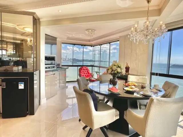 Apartamento para Venda em Balneário Camboriú/SC Barra Sul 2 Quartos