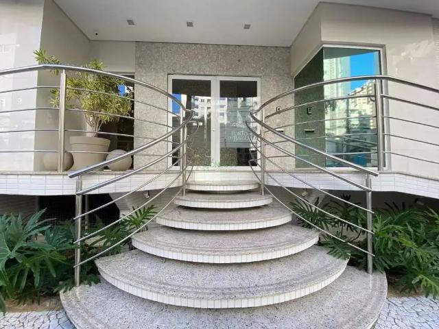 Apartamento para Venda em Balneário Camboriú/SC Barra 3 Quartos