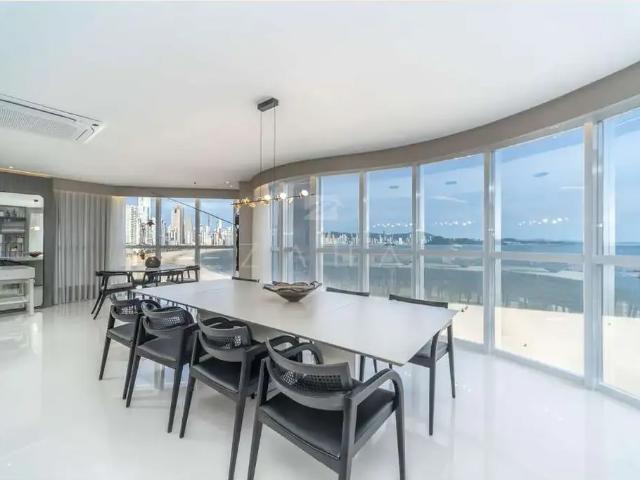 Apartamento para Venda em Balneário Camboriú/SC Centro 4 Quartos