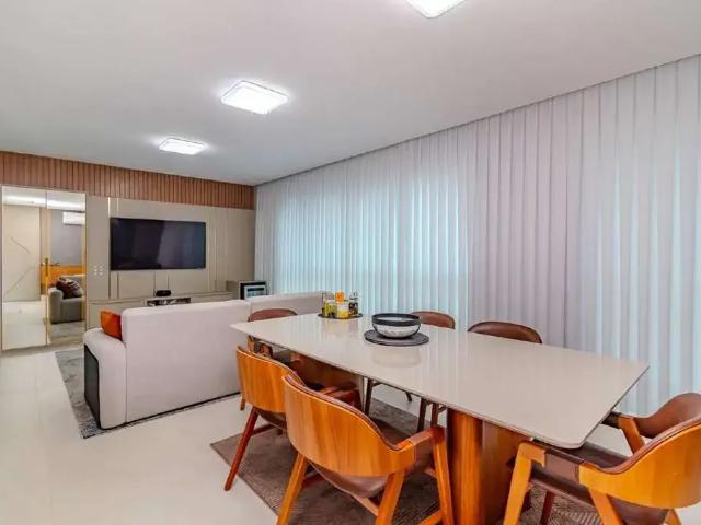 Apartamento para Venda em Balneário Camboriú/SC Centro 4 Quartos