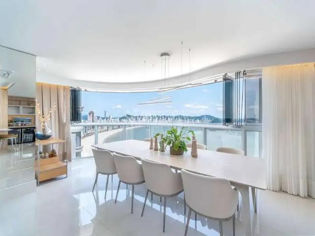 Apartamento para Venda em Balneário Camboriú/SC Centro 4 Quartos