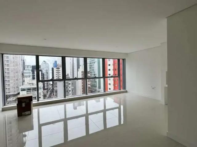 Apartamento para Venda em Balneário Camboriú/SC Centro 4 Quartos