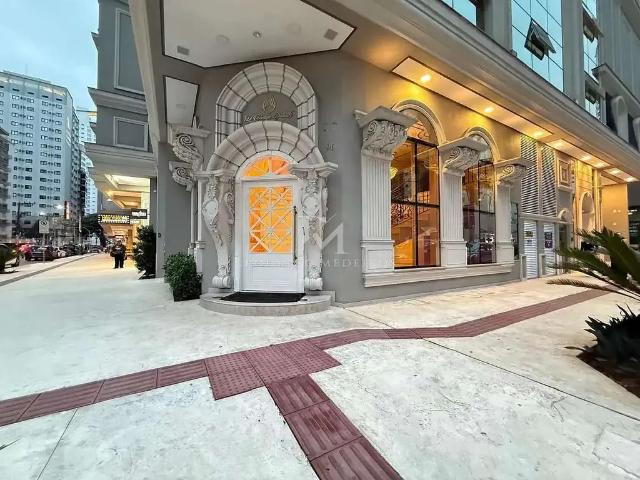 Apartamento para Venda em Balneário Camboriú/SC Centro 4 Quartos