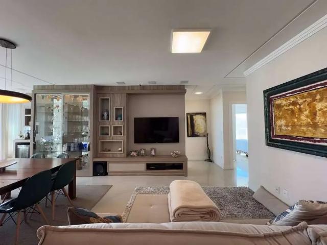 Apartamento para Venda em Balneário Camboriú/SC Centro 3 Quartos