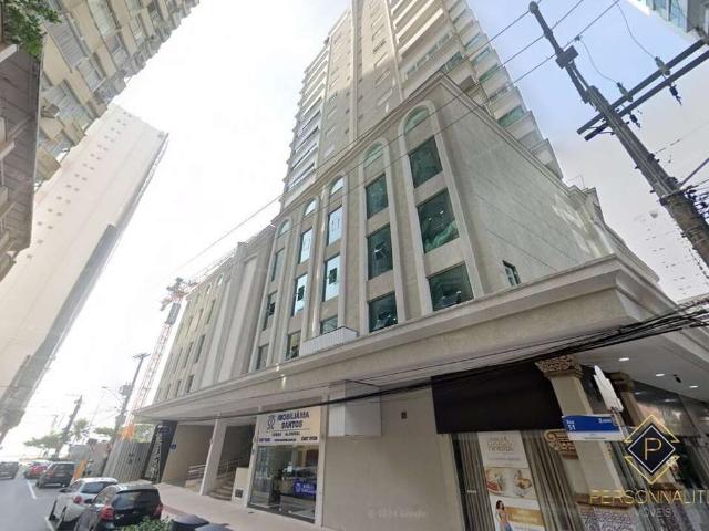 Apartamento para Venda em Balneário Camboriú/SC Centro 4 Quartos
