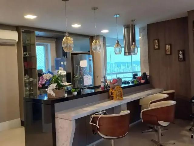 Apartamento para Venda em Balneário Camboriú/SC Centro 4 Quartos