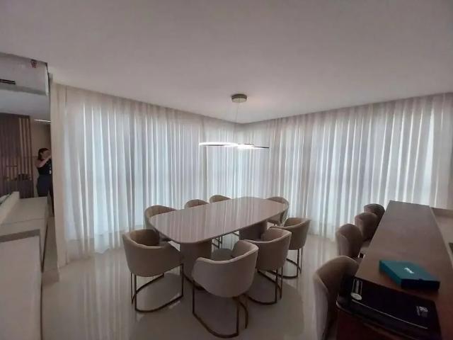 Apartamento para Venda em Balneário Camboriú/SC Centro 4 Quartos