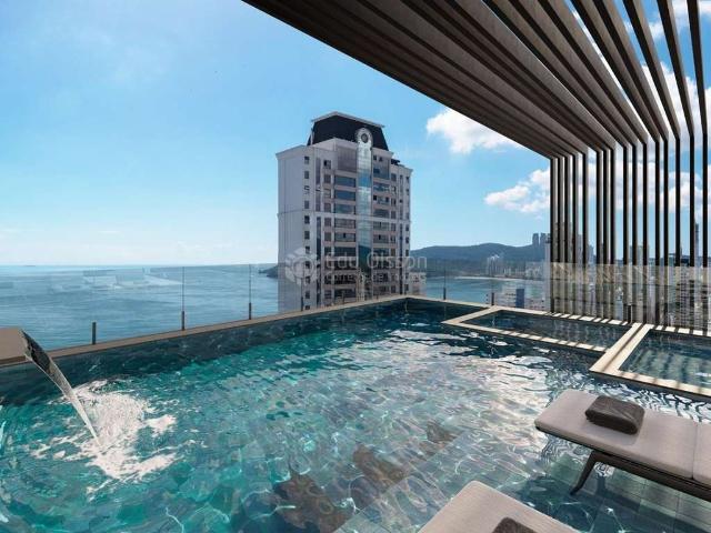 Apartamento para Venda em Balneário Camboriú/SC Centro 4 Quartos
