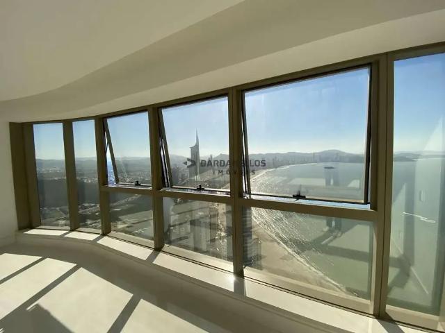 Apartamento para Venda em Balneário Camboriú/SC Centro 4 Quartos