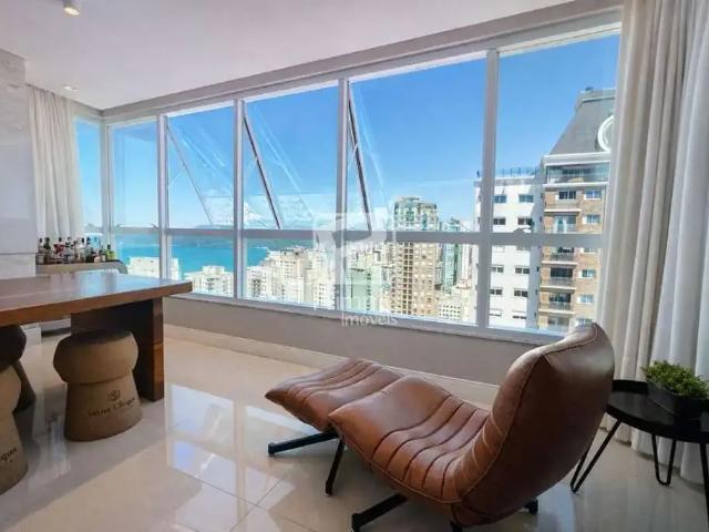 Apartamento para Venda em Balneário Camboriú/SC Centro 4 Quartos