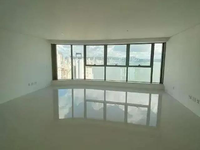 Apartamento para Venda em Balneário Camboriú/SC Centro 4 Quartos