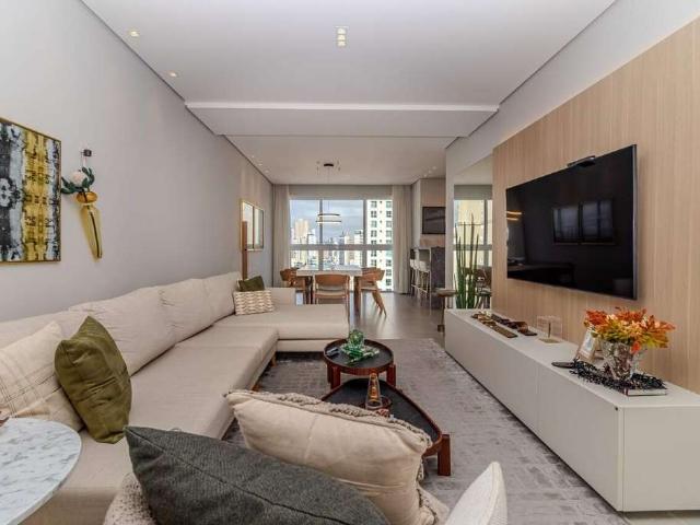 Apartamento para Venda em Balneário Camboriú/SC Centro 4 Quartos