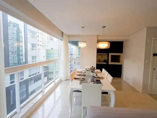 Apartamento para Venda em Balneário Camboriú/SC Centro 4 Quartos
