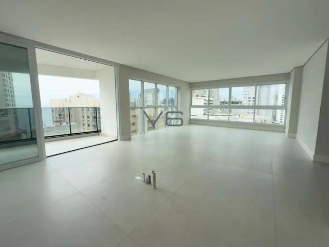 Apartamento para Venda em Balneário Camboriú/SC Centro 4 Quartos