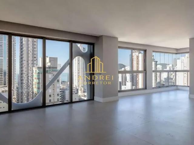 Apartamento para Venda em Balneário Camboriú/SC Centro 4 Quartos
