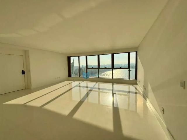 Apartamento para Venda em Balneário Camboriú/SC Centro 4 Quartos