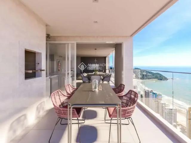 Apartamento para Venda em Balneário Camboriú/SC Centro 4 Quartos
