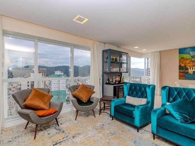 Apartamento para Venda em Balneário Camboriú/SC Centro 4 Quartos