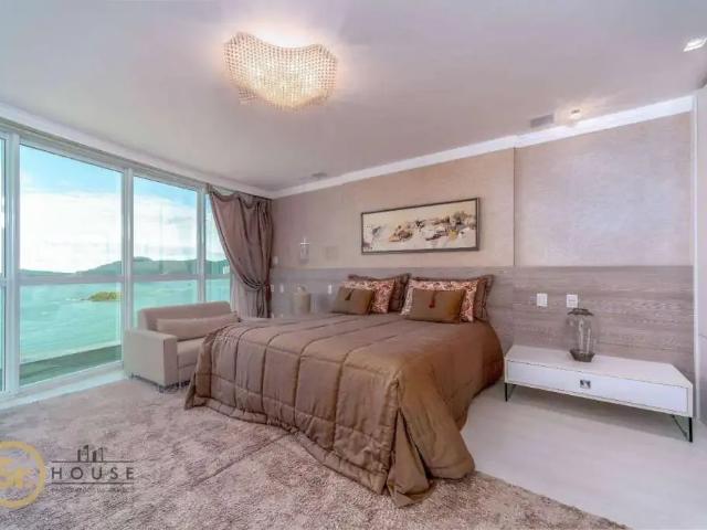 Apartamento para Venda em Balneário Camboriú/SC Centro 4 Quartos