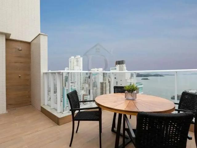 Apartamento para Venda em Balneário Camboriú/SC Centro 4 Quartos