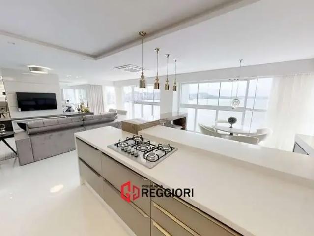 Apartamento para Venda em Balneário Camboriú/SC Centro 4 Quartos