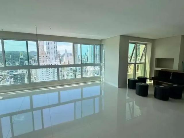 Apartamento para Venda em Balneário Camboriú/SC Centro 4 Quartos