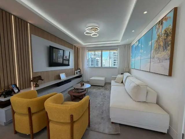 Apartamento para Venda em Balneário Camboriú/SC Centro 4 Quartos
