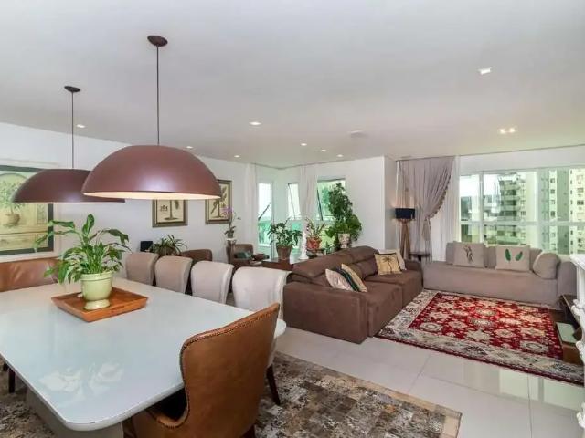 Apartamento para Venda em Balneário Camboriú/SC Centro 4 Quartos