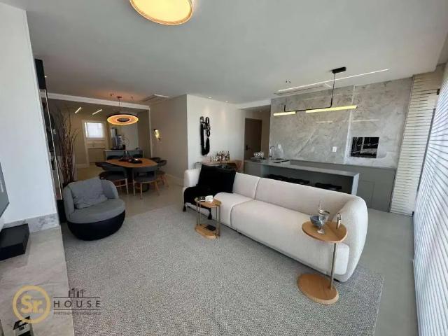 Apartamento para Venda em Balneário Camboriú/SC Centro 4 Quartos