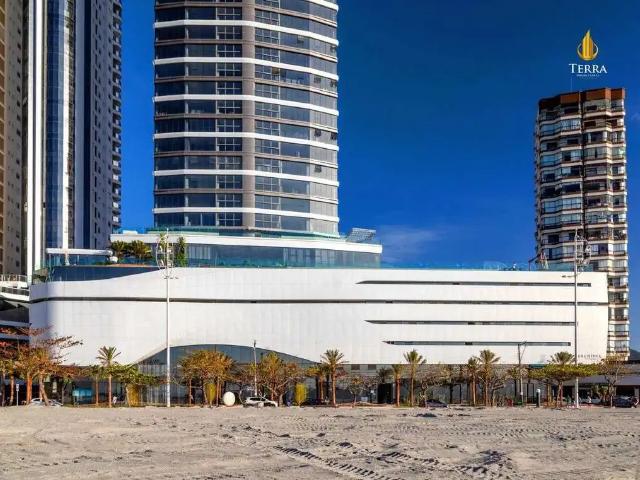 Apartamento para Venda em Balneário Camboriú/SC Centro 4 Quartos