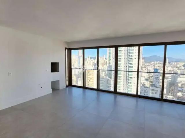 Apartamento para Venda em Balneário Camboriú/SC Centro 4 Quartos