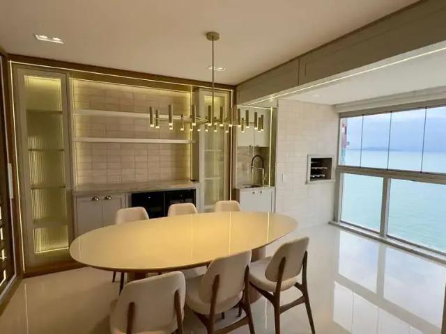 Apartamento para Venda em Balneário Camboriú/SC Centro 4 Quartos